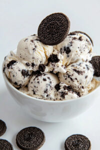 Easy Oreo Ice Cream Recipe with Cuisinart Maker